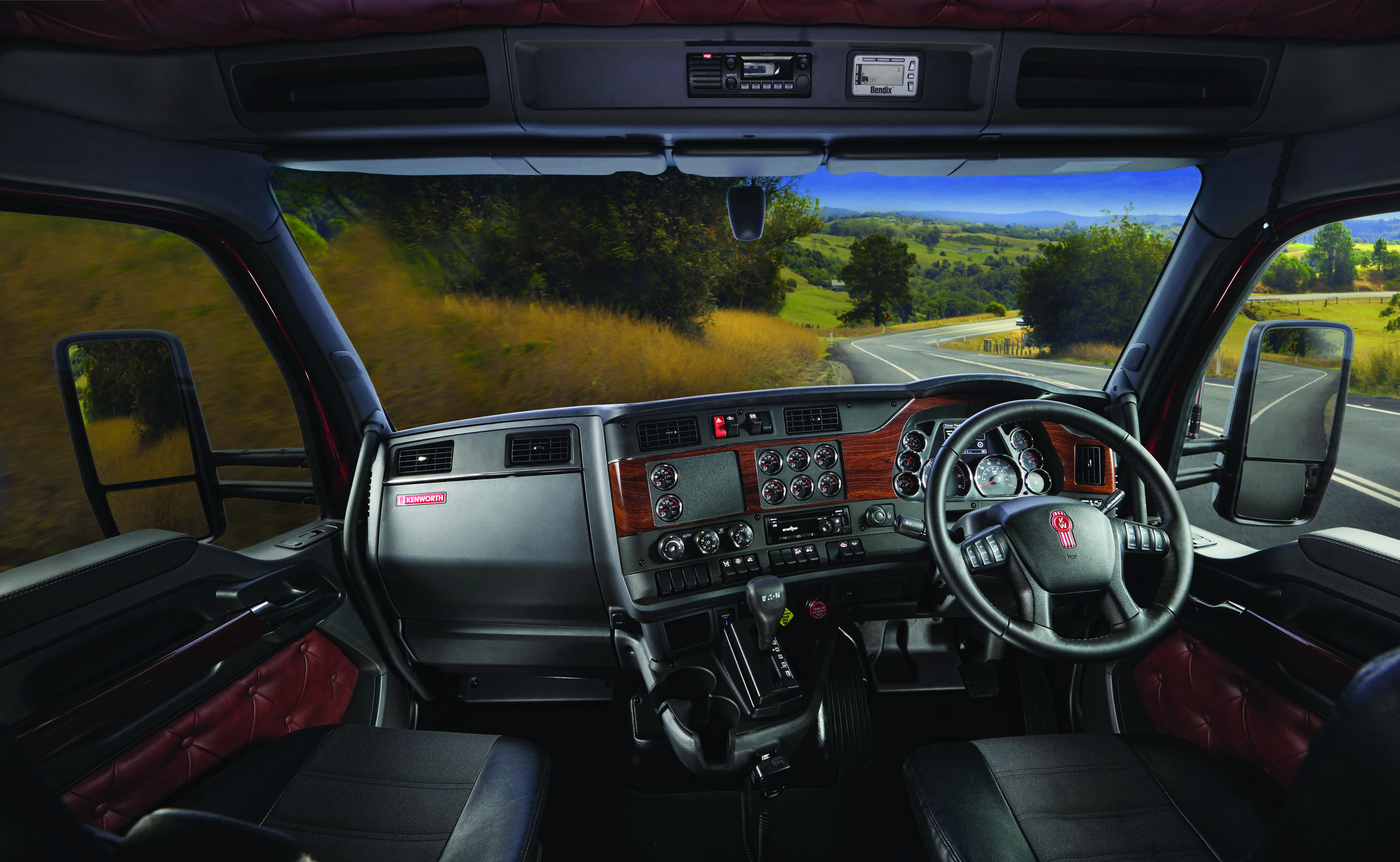 kw_full-dash – Truck & Bus News