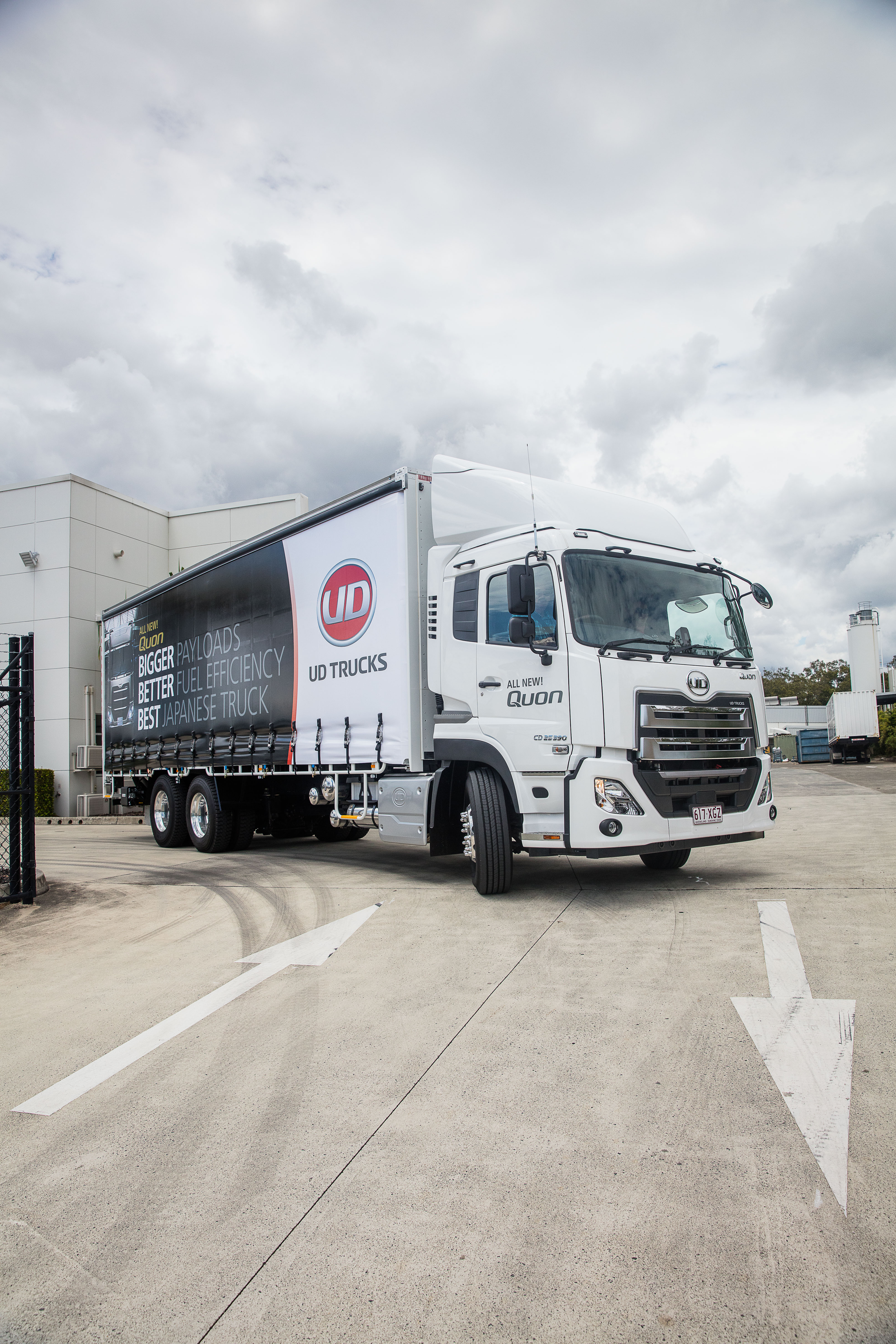 0022_UD_QUON – Truck & Bus News