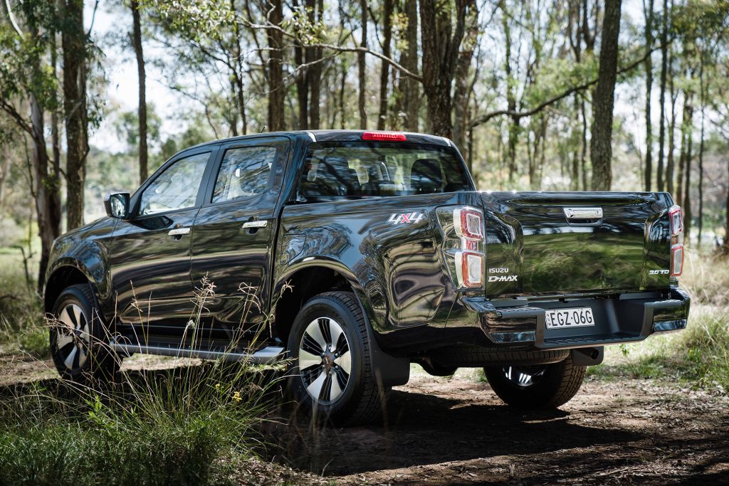 ROAD TEST - NEW D-MAX DOESN'T FAIL TO IMPRESS | Truck & Bus News