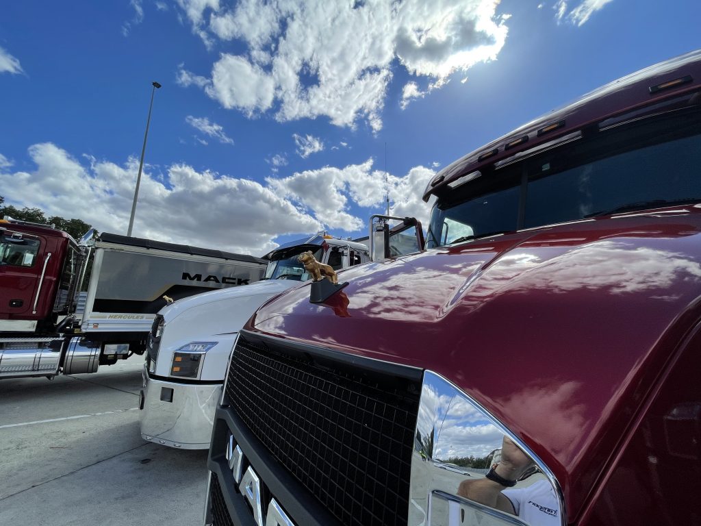 FIRST DRIVE - ANTHEM HAS MACK SINGING TO AN ALL NEW TUNE | Truck & Bus News